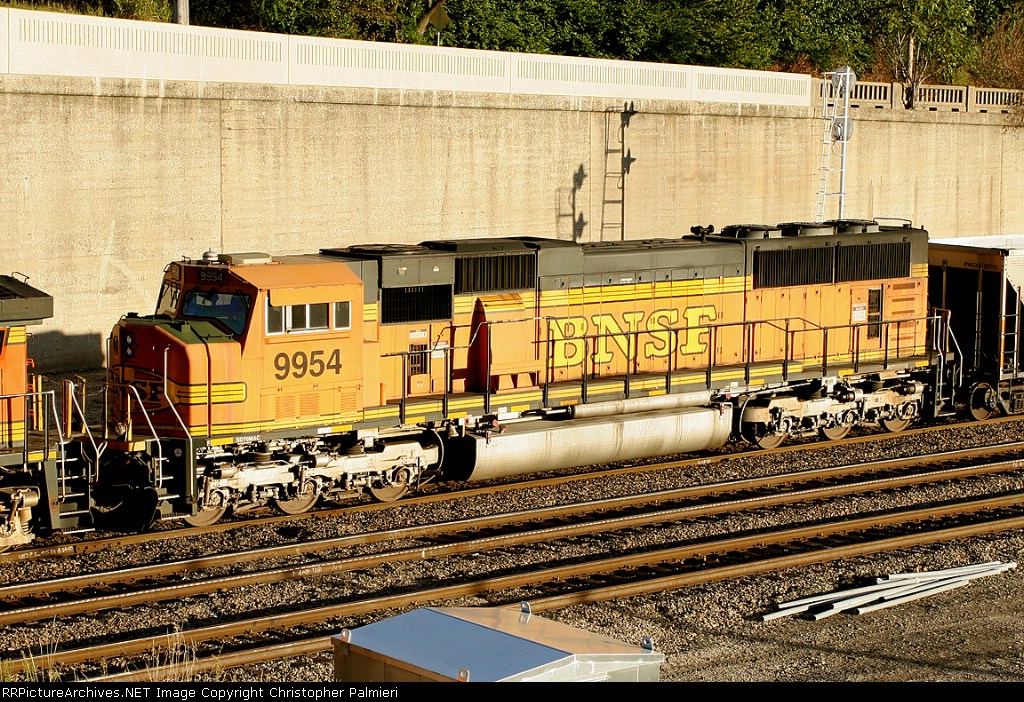BNSF 9954